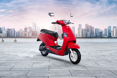 BGauss B8 Specifications, Features, Mileage, Weight, Tyre Size