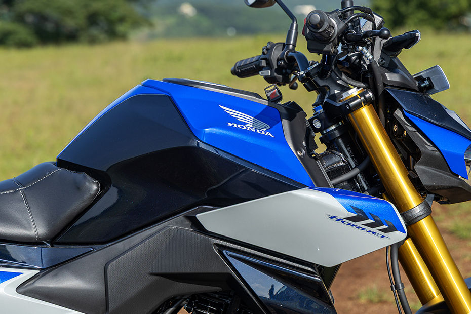 Honda CB125 Hornet Fuel Tank (Right) Image - BikeDekho