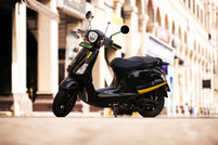 iScoot 1 Colours - Check Scoot 1 Colour Options Available - BikeDekho