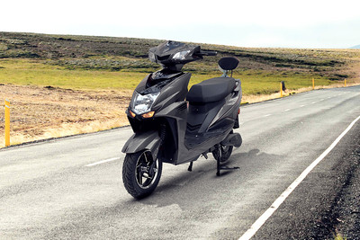 NIJ Automotive Accelero R14 On road Price, Range, Weight, Images