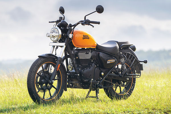 New Royal Enfield Meteor 350 Price 2026 - Mileage, Colours, Images ...