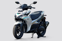 Yamaha AEROX-E Specifications, Features, Mileage, Weight, Tyre Size