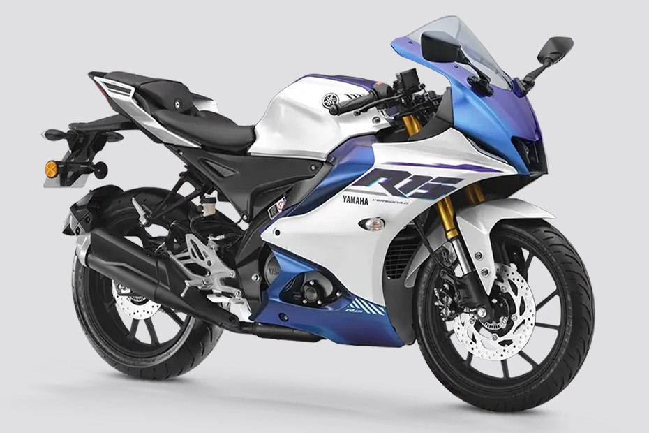 Yamaha R15 V4 Matte Pearl White On road Price, Specifications, Weight ...