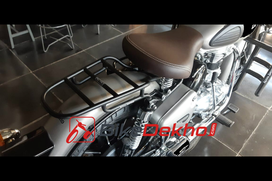 Royal Enfield Classic 350/500 Gets New Accessories | BikeDekho