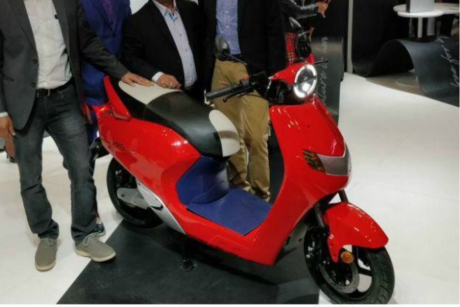 22 Motors Flow Electric Scooter To Get Hill-assist Feature | BikeDekho