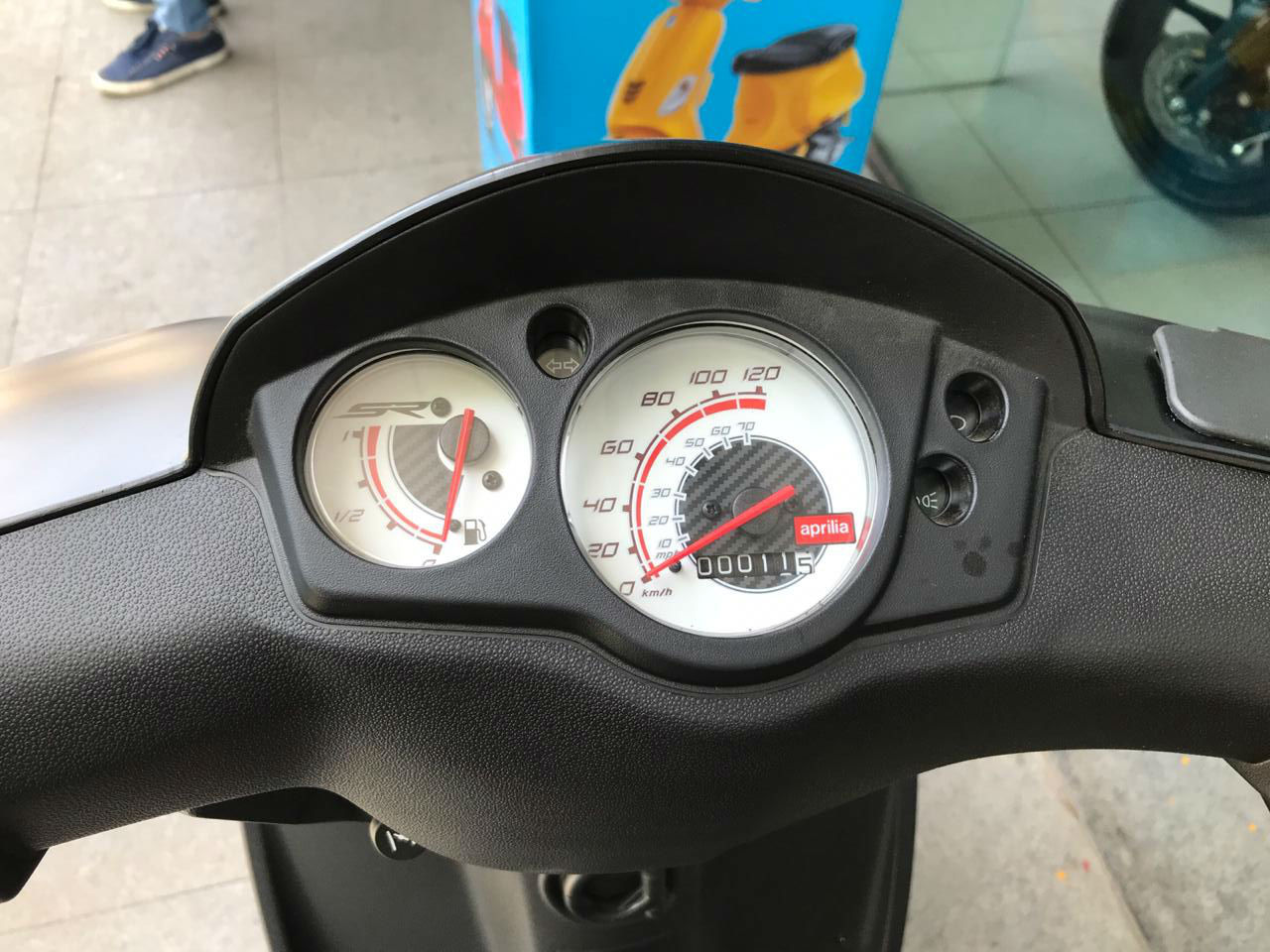 New Aprilia Storm 125: Image Gallery | BikeDekho