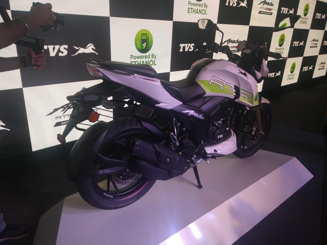 TVS Apache RTR 200 Fi E100: Photo Gallery | BikeDekho