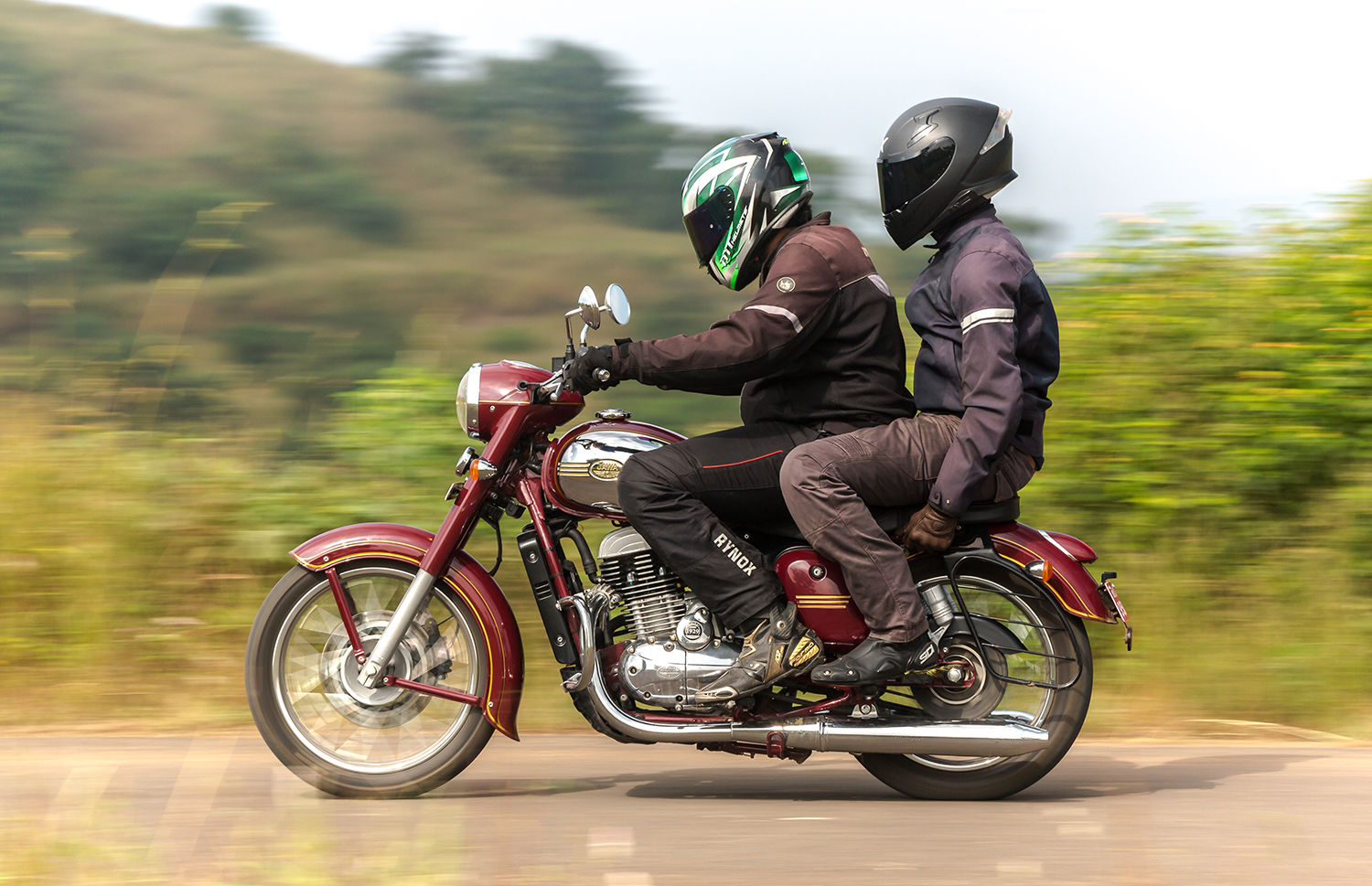 Jawa: Pros, Cons, Should You Buy One? | BikeDekho