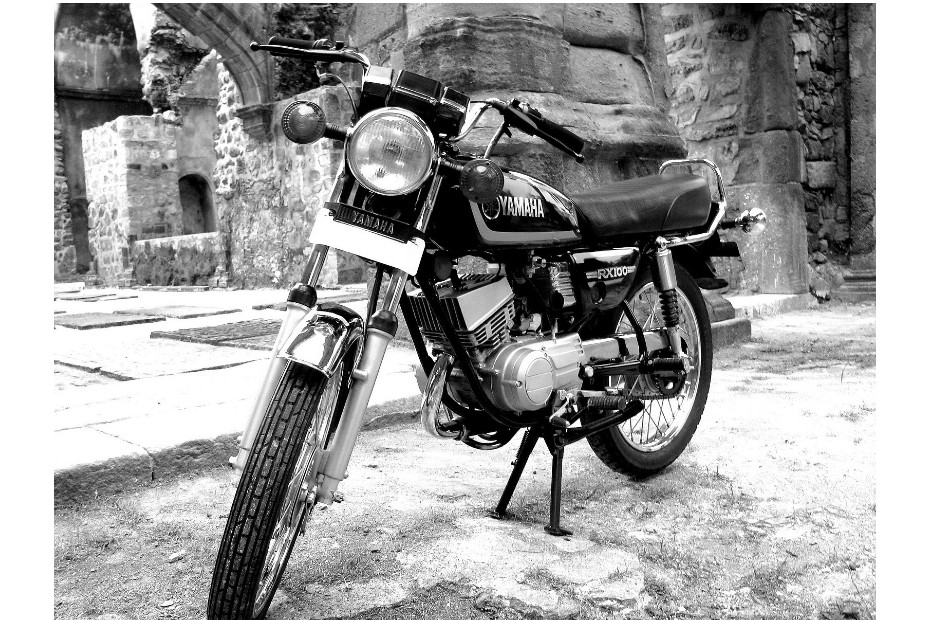 Motorcycle Icons - Yamaha RX 100 | BikeDekho