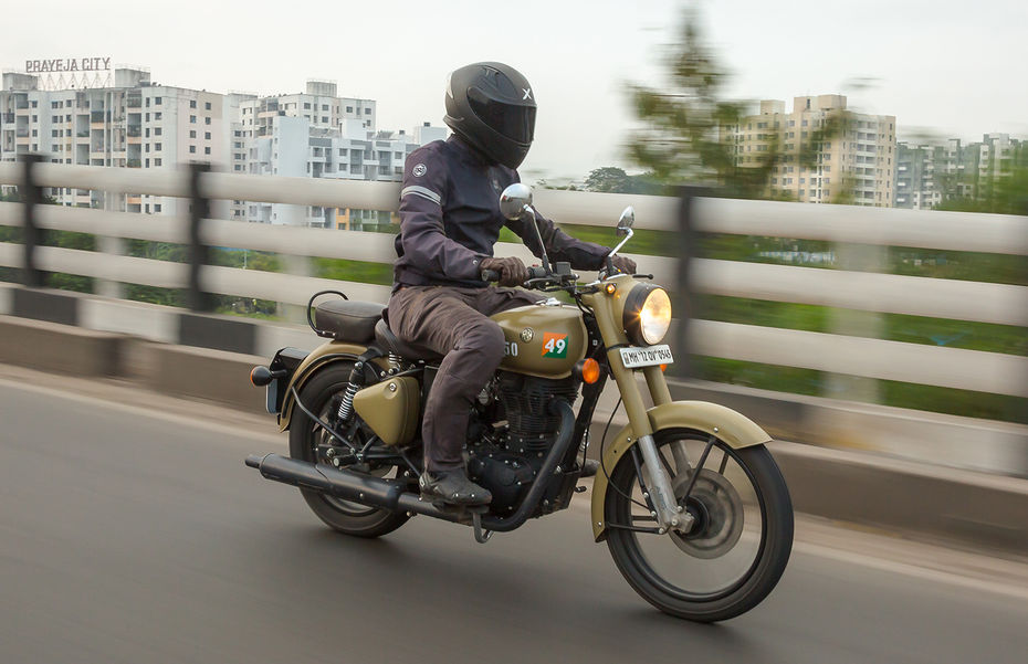 Top 5 Best 300-350cc Bikes In India | BikeDekho