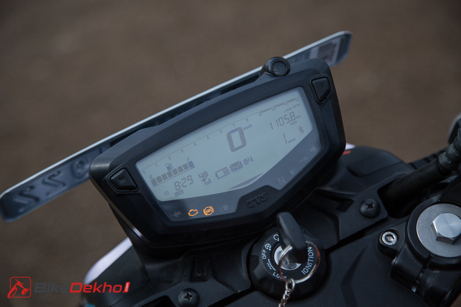 Tvs Apache Rtr 200 4v Bs6 Vs Apache Rtr 200 4v Bs4 Image Comparison