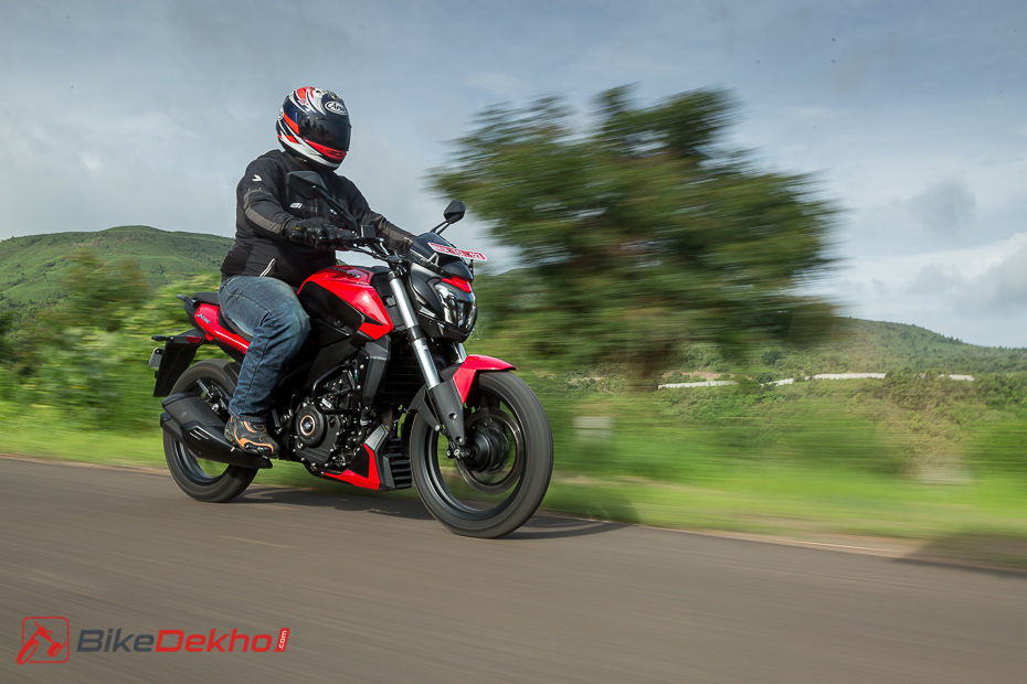 Bajaj Dominar 250 vs Royal Enfield Classic 350: Image Comparison ...