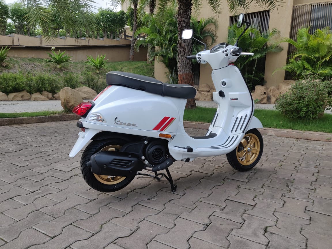 Vespa Racing Sixties: Image Gallery | BikeDekho