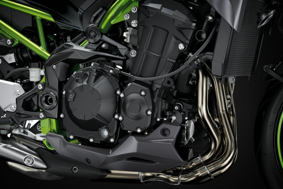 Kawasaki Z900: BS4 vs BS6 Image Comparison | BikeDekho