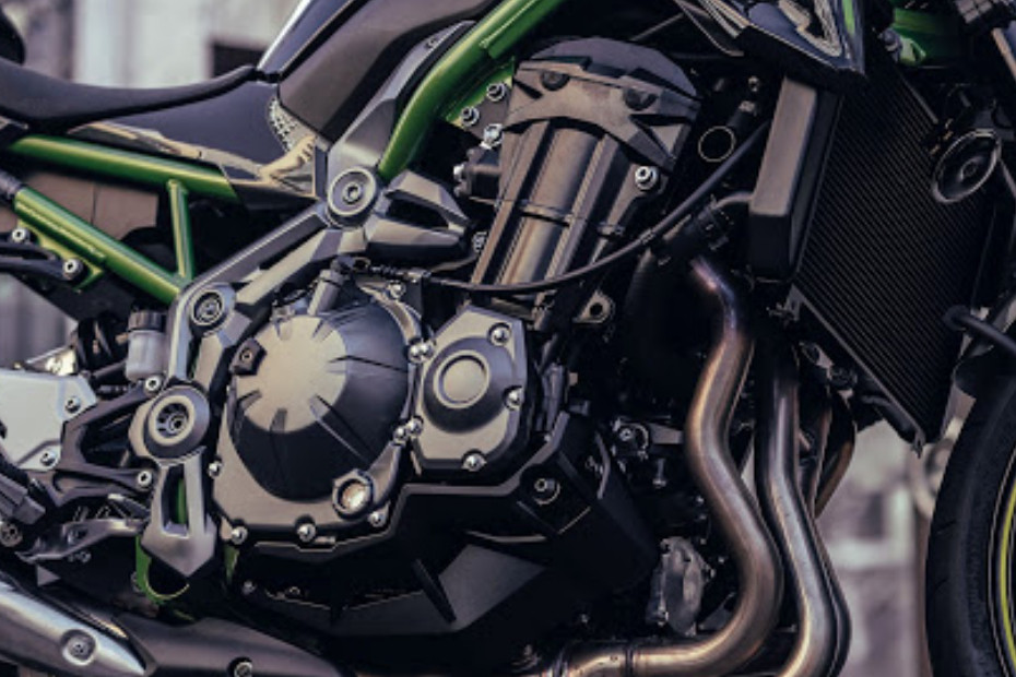 Kawasaki Z900: BS4 vs BS6 Image Comparison | BikeDekho