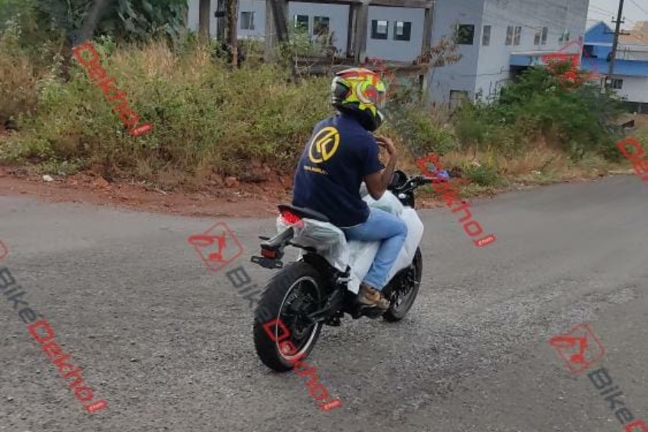 Kabira Mobility KM 4000 Electric Bike Spied | BikeDekho