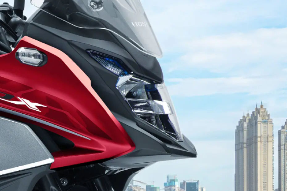 Honda CB500X vs Kawasaki Versys 650: Image Comparison | BikeDekho