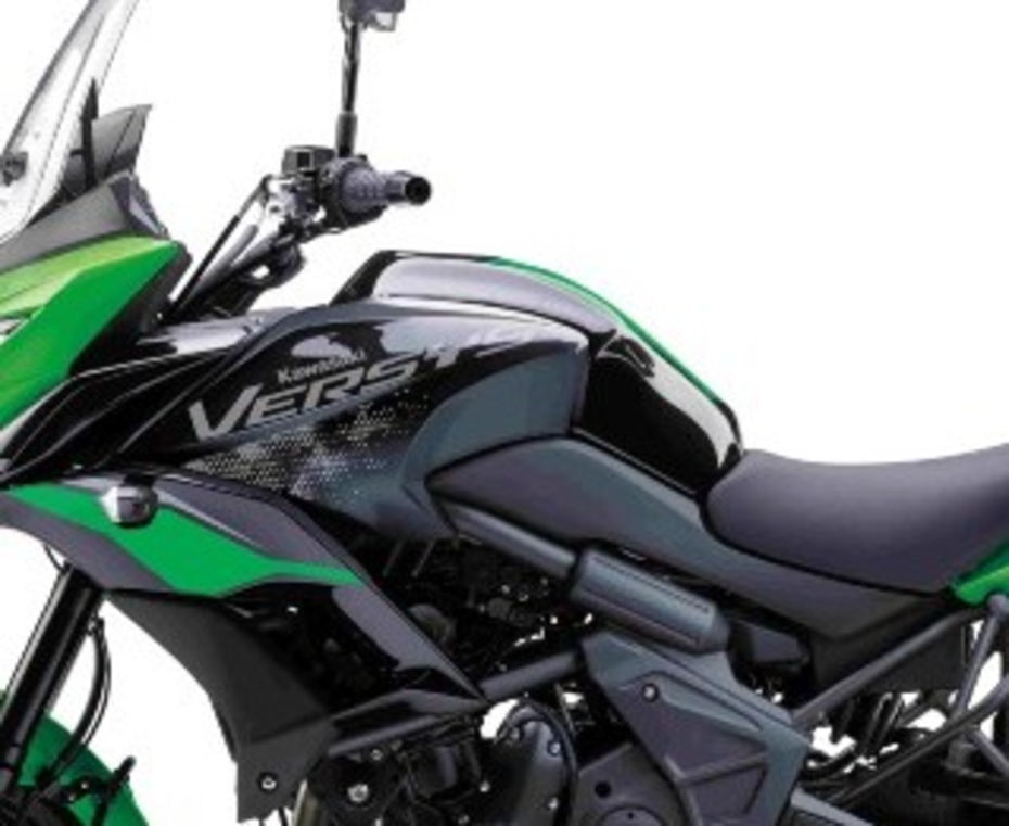 Honda CB500X vs Kawasaki Versys 650: Image Comparison | BikeDekho