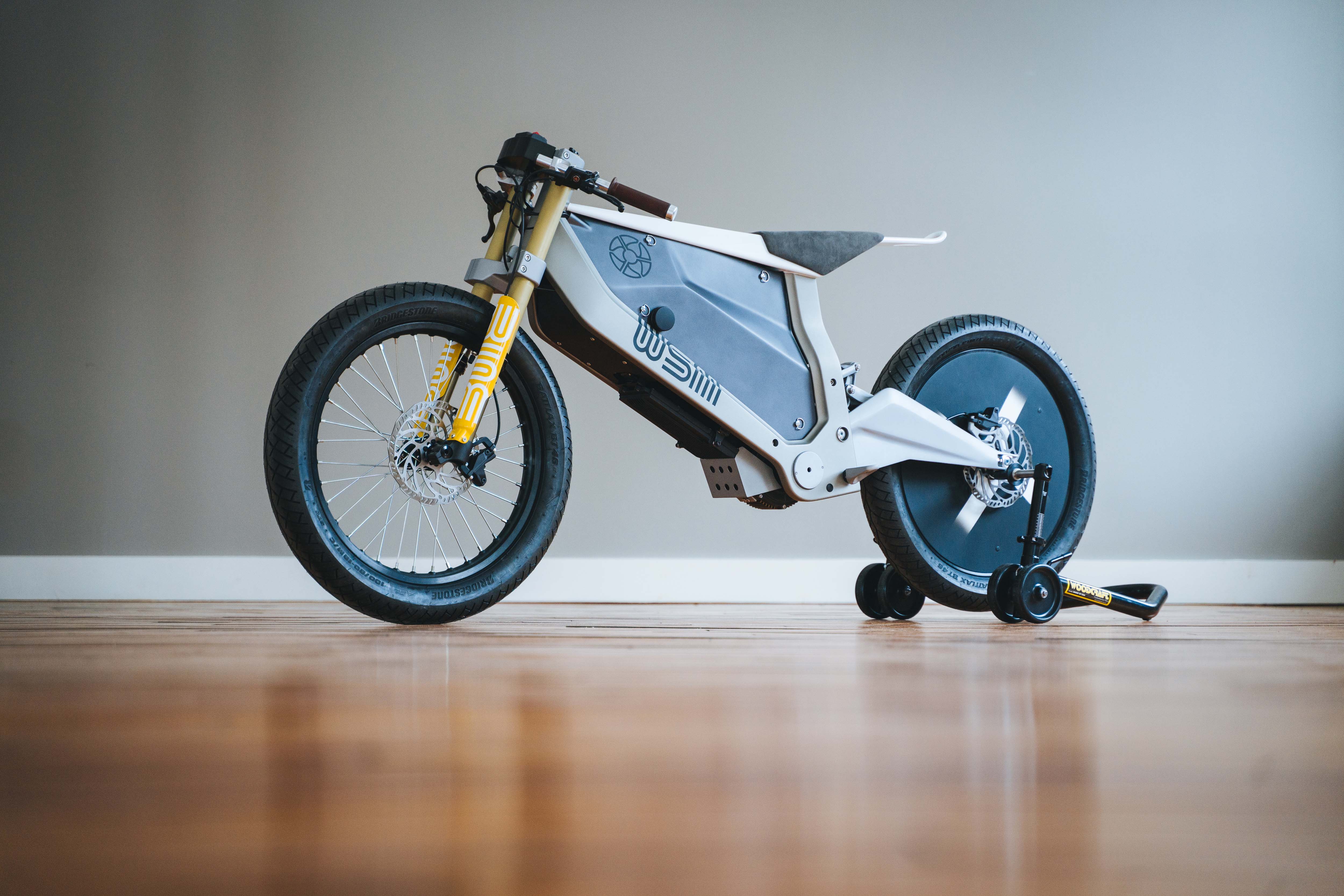 This Electric Motorcycle Truly Redefines The Way We Look At Electrics ...