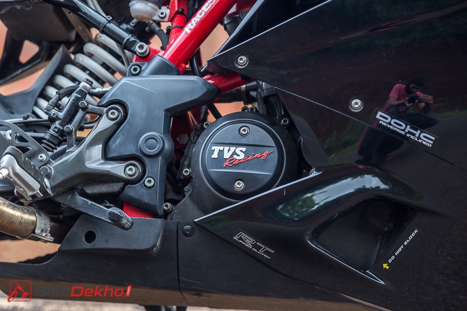 2021 KTM RC 390 vs TVS Apache RR 310: Photo Comparison | BikeDekho