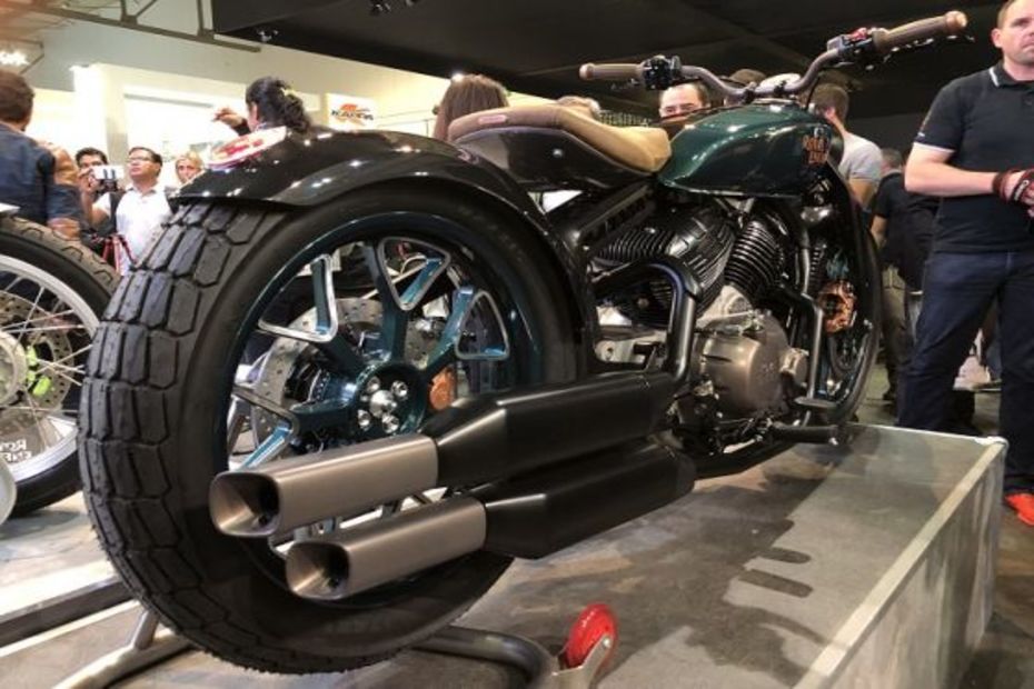 Royal Enfield SG650 Concept vs Concept KX: Photo Comparison | BikeDekho