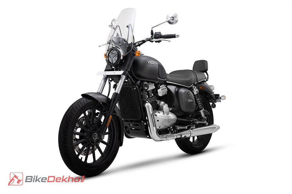 2022 Yezdi Roadster vs Royal Enfield Meteor 350: Photo Comparison | BikeDekho