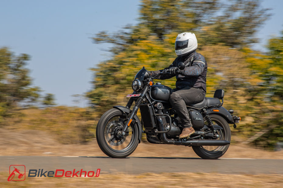 Yezdi Roadster Road Test Review: Photo Gallery | BikeDekho