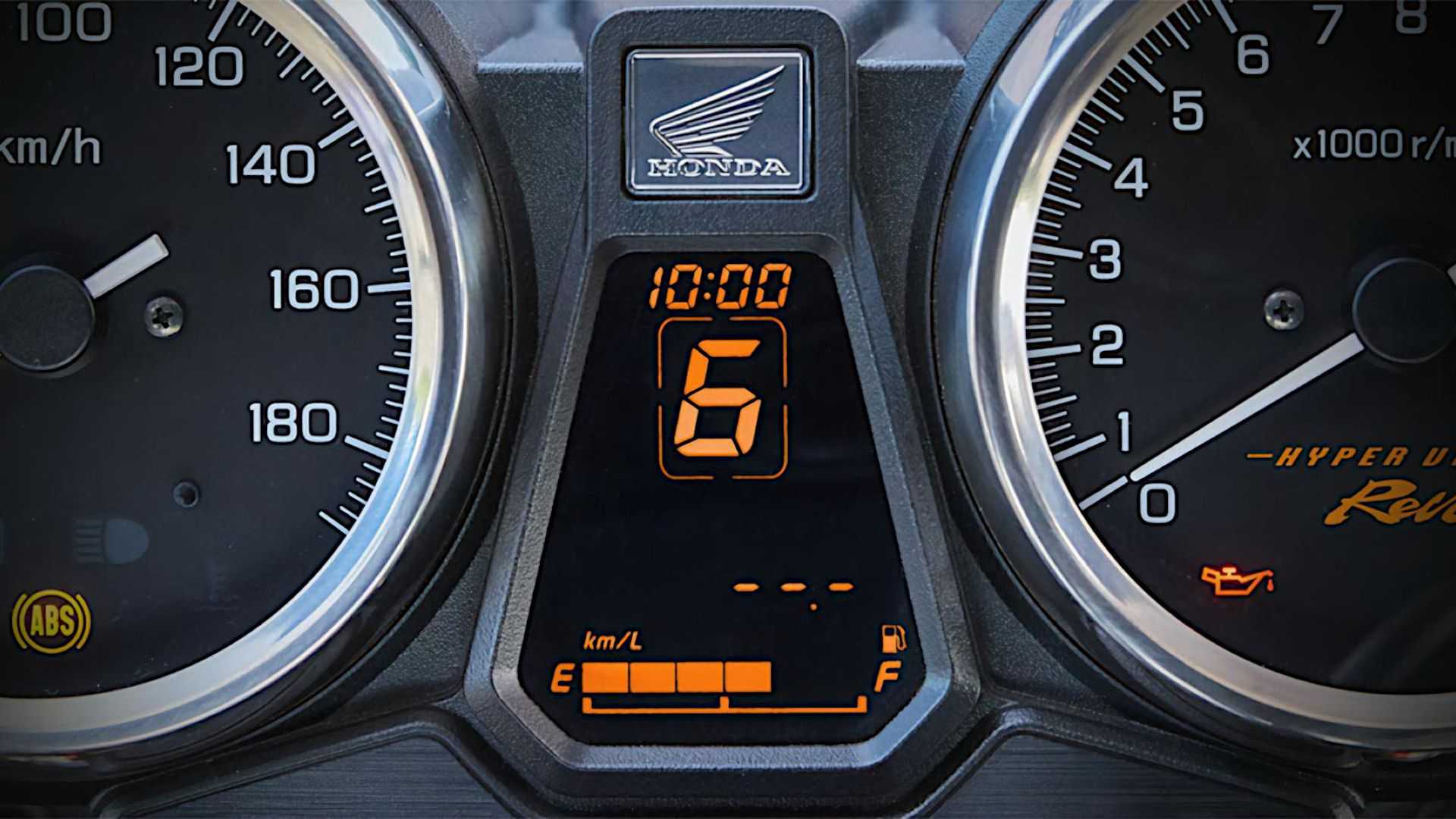 Honda Launches Final Editions Of Its Inline-Four 400cc Retro Bikes In ...