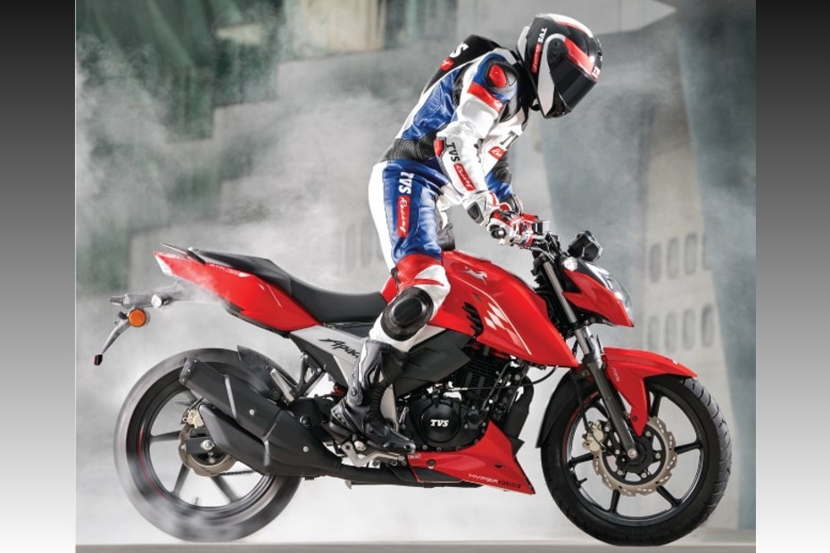 TVS Apache RTR 160 2V vs 4V: Image Comparison | BikeDekho