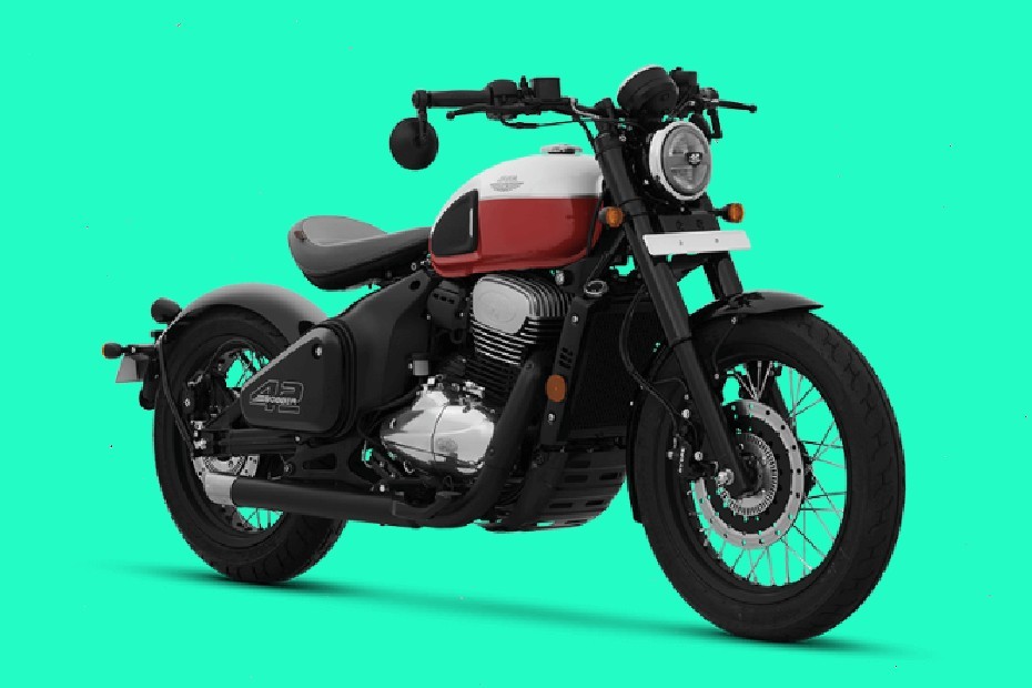 Jawa 42 Bobber vs Perak: Image Comparison | BikeDekho