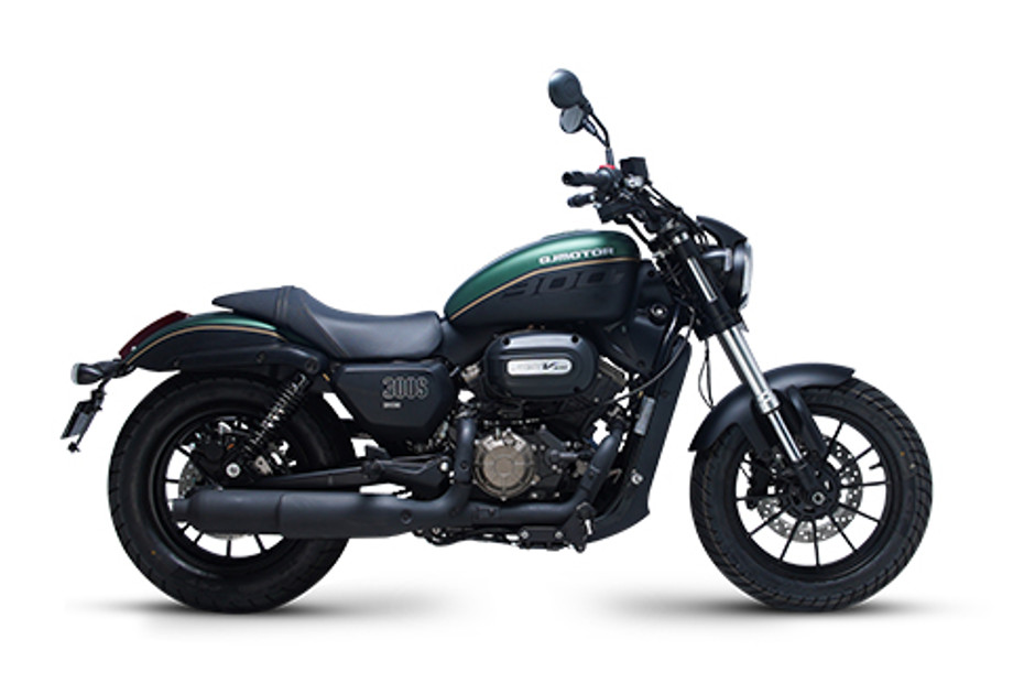 QJ Motor SRV 300 vs Keeway V302C: Image Comparison | BikeDekho