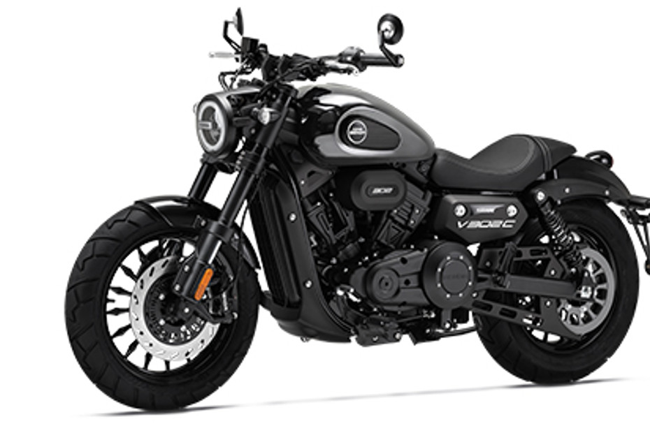 QJ Motor SRV 300 vs Keeway V302C: Image Comparison | BikeDekho