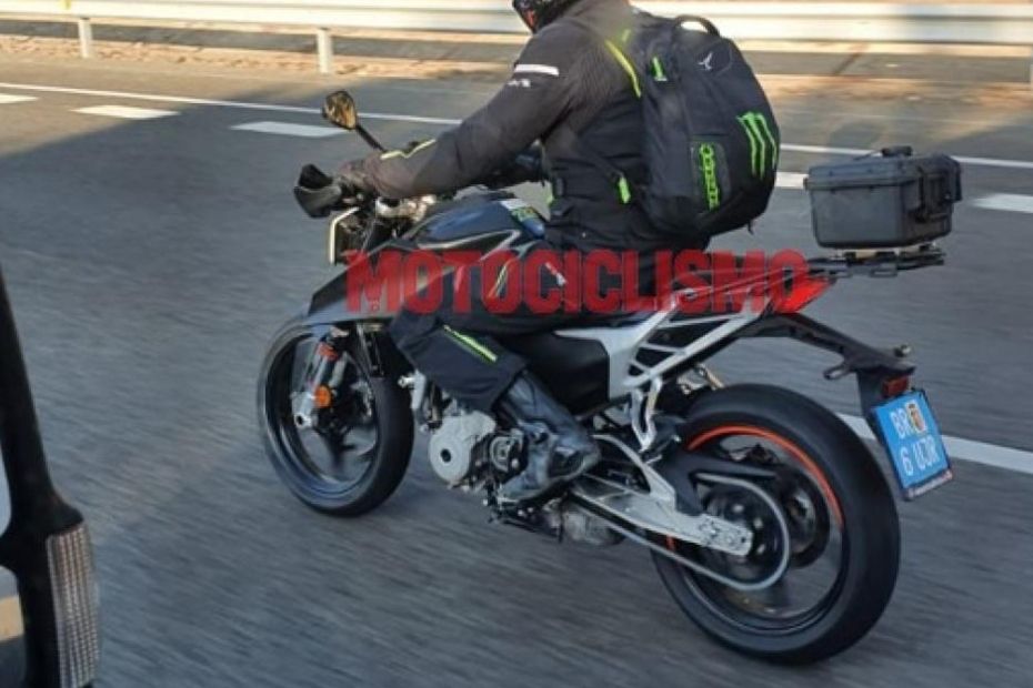 Upcoming KTM 390 Duke Spied In Near-production Avatar | BikeDekho