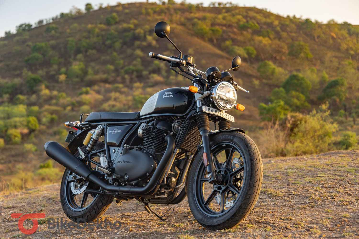 Royal Enfield Interceptor 650 With Alloy Wheels Review: Likes ...