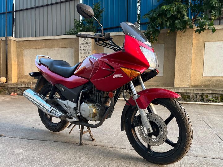 Hero Karizma XMR vs Hero Honda Karizma Old model: Differences Explained ...