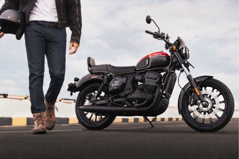 BREAKING: Updated Yezdi Roadster & Jawa 42 Dual Tone Launched! | BikeDekho