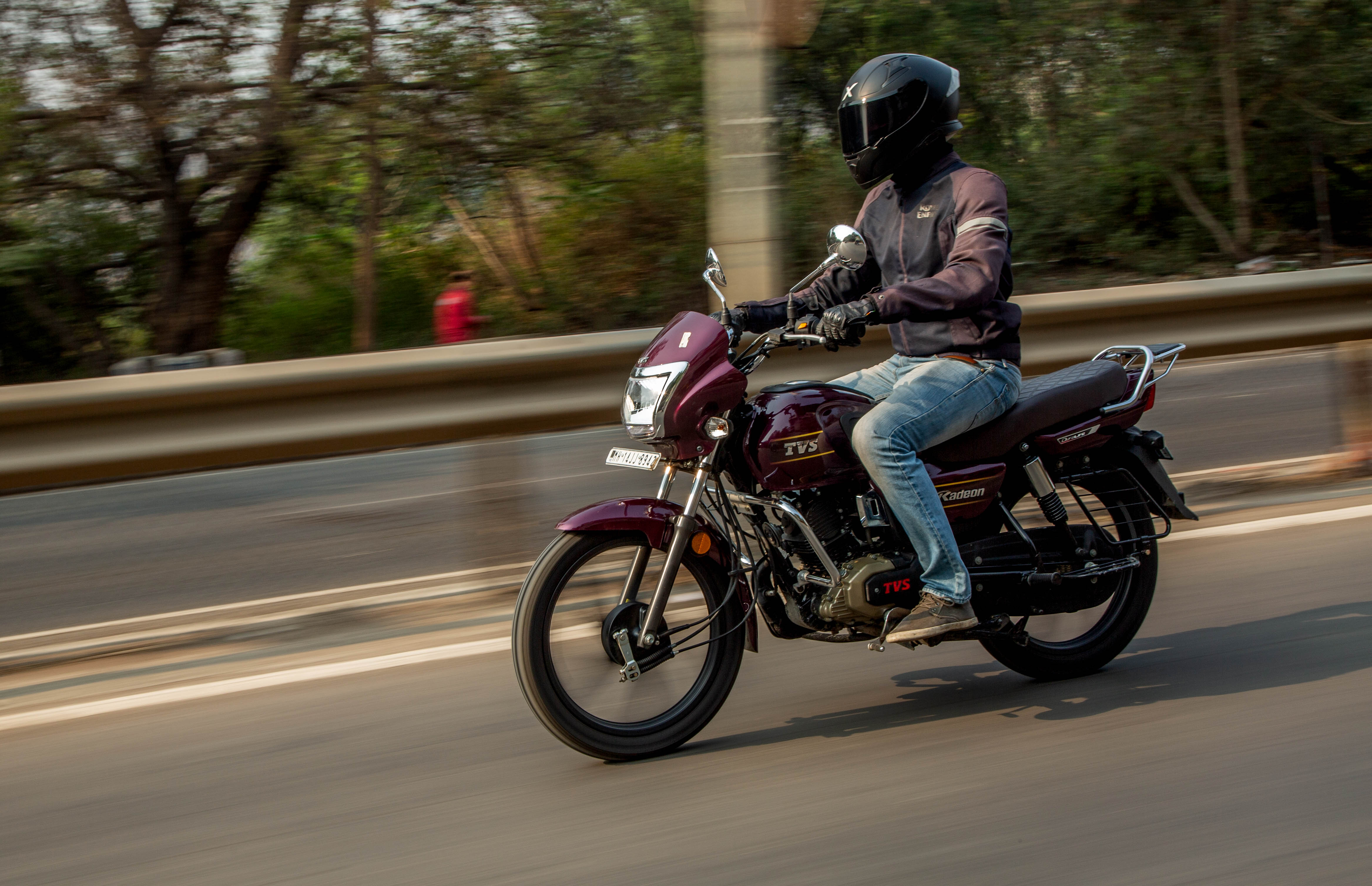Top 5 Cheapest Bikes In India In 2024 Under Rs price of 70,000: Honda Shine 100, Hero HF100, TVS ...