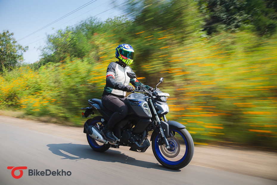 Yamaha FZ-S FI V4 Review: 2 Likes And 2 Dislikes | BikeDekho