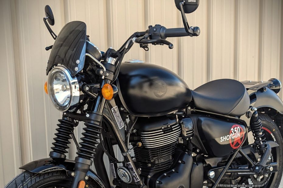 Check Out This Modified Royal Enfield Meteor 350 Bobber Dubbed ‘Shotgun ...