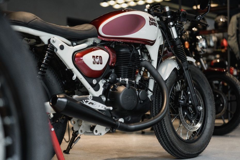 Royal Enfield Hunter 350 Modified Into A Cafe Racer | BikeDekho