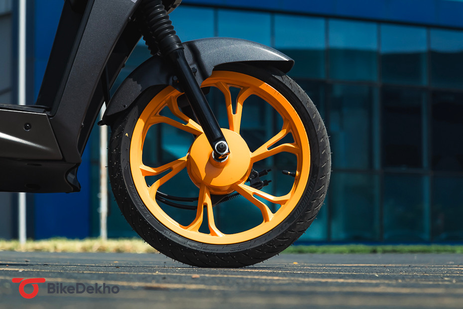 The BGauss RUV 350 is supposed to be a utilitarian scooter and we test ...