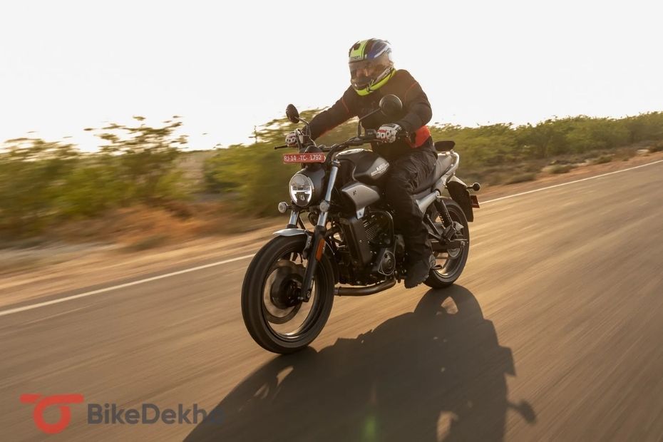 This Week’s Top Two Wheeler News: Bajaj CNG Bike Spied, Royal Enfield ...