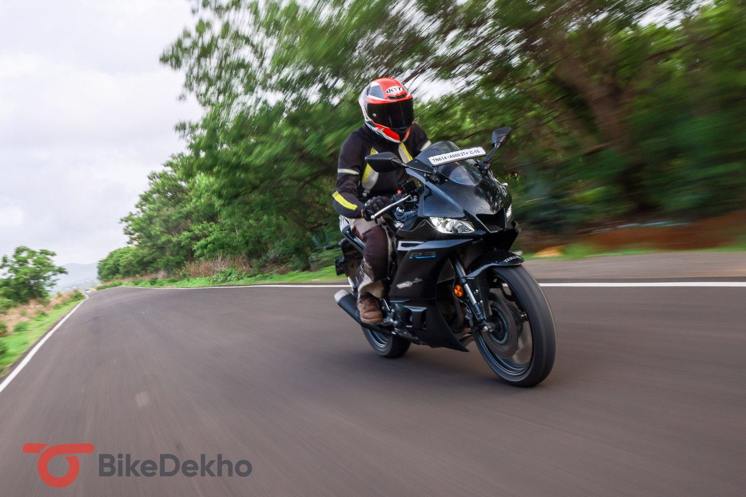 2024 Yamaha R3 Road Test Review: Pros And Cons | BikeDekho