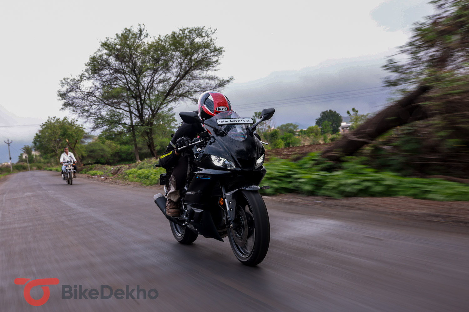 2024 Yamaha R3 Road Test Review: Pros And Cons | BikeDekho