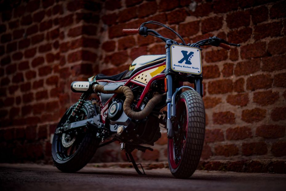 EXCLUSIVE: Harley-Davidson X440 Modified Into Flat Tracker | BikeDekho