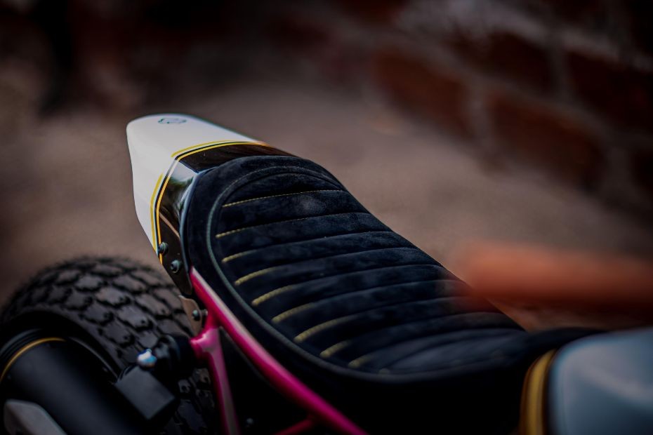 EXCLUSIVE: Harley-Davidson X440 Modified Into Flat Tracker | BikeDekho