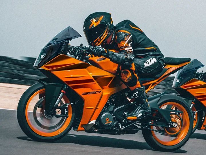TVS Apache RR 310 vs KTM RC 390: Differences Explained | BikeDekho