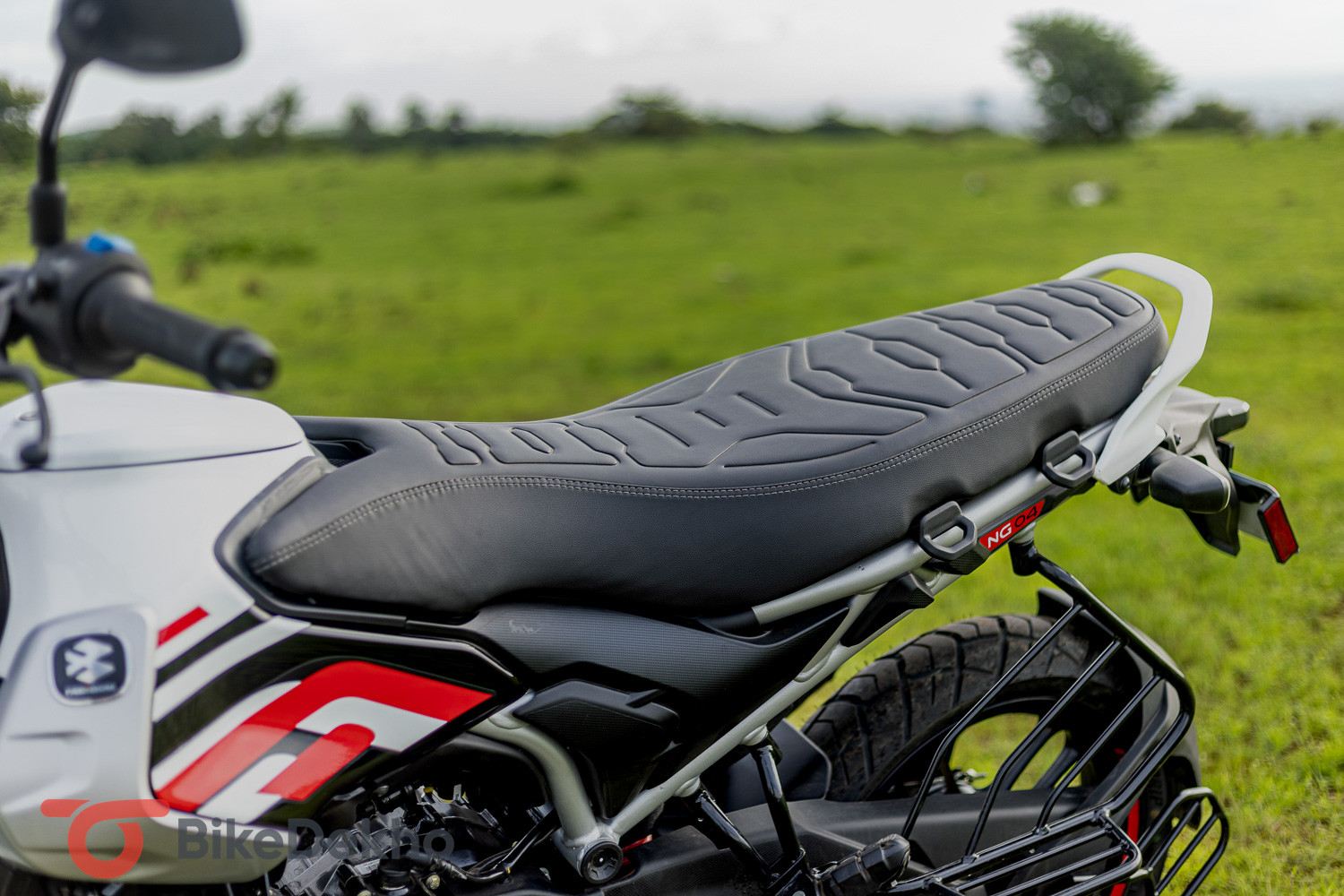 Hero Splendor Plus XTEC 2.0 vs Bajaj Freedom 125 CNG Bike: Comparison ...