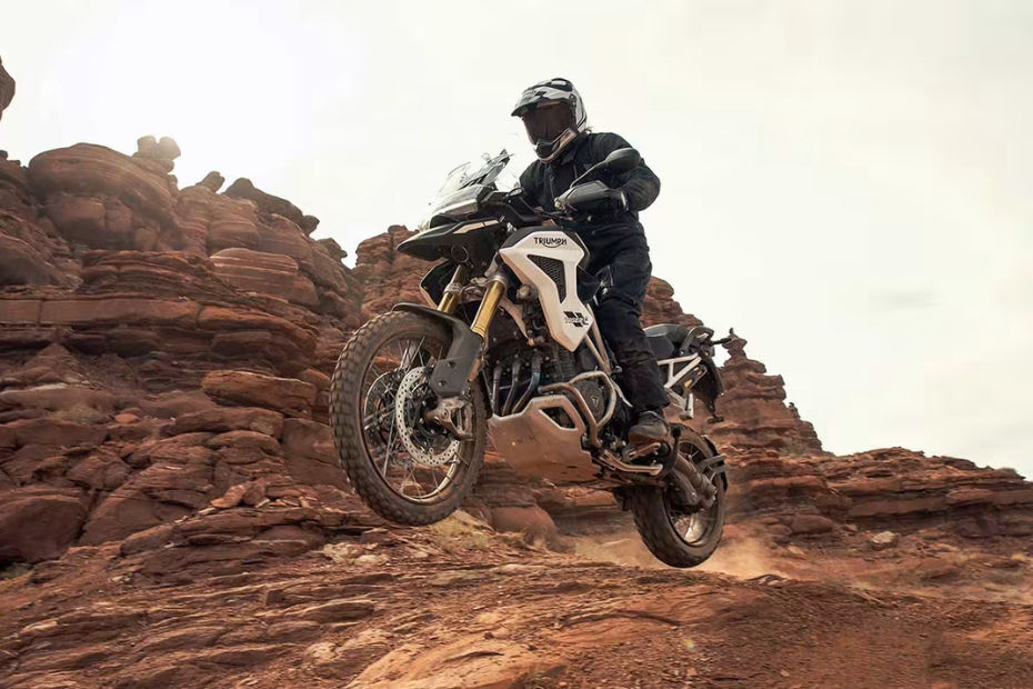 2025 Triumph Tiger 1200 Range Launched | BikeDekho