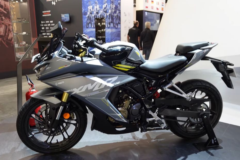2025 Karizma XMR 210 Spotted At EICMA 2024, Now Gets An Inverted Fork | BikeDekho